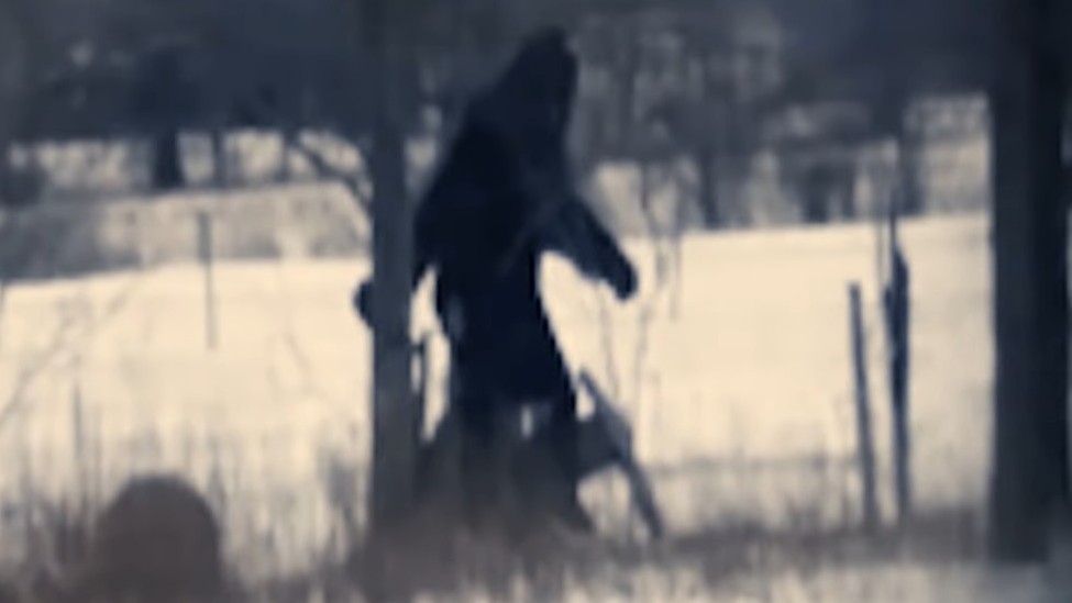 He's looking right at me - the terrified 911 call that made Bigfoot ...