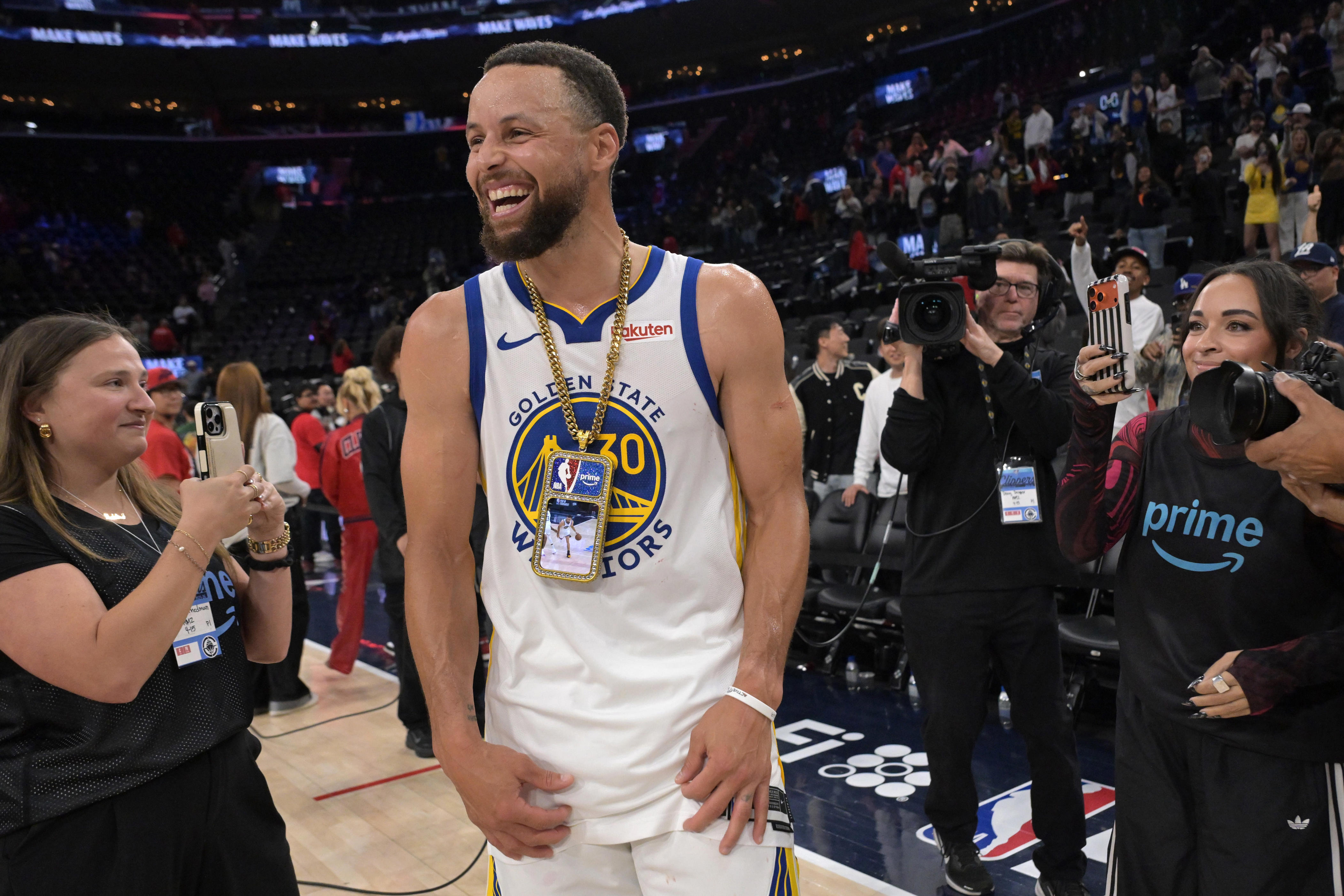Social media explodes with reactions to Warriors' comeback win over ...