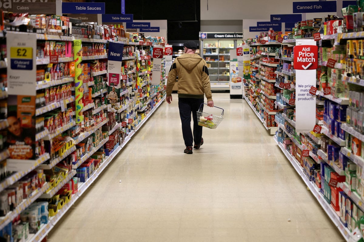 Supermarket giant 'doing whatever we can' to lower prices amid war