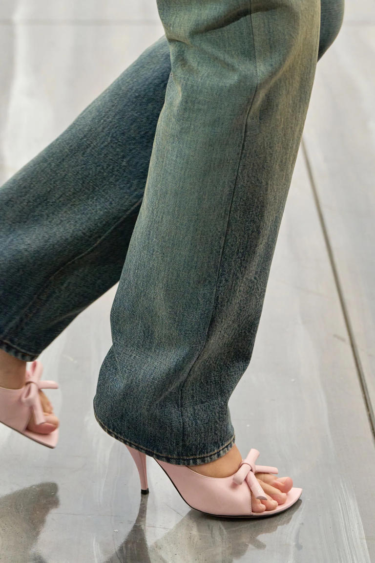 Micro-short, slip skirt, capri… 7 tendances des années 1990 qui ...