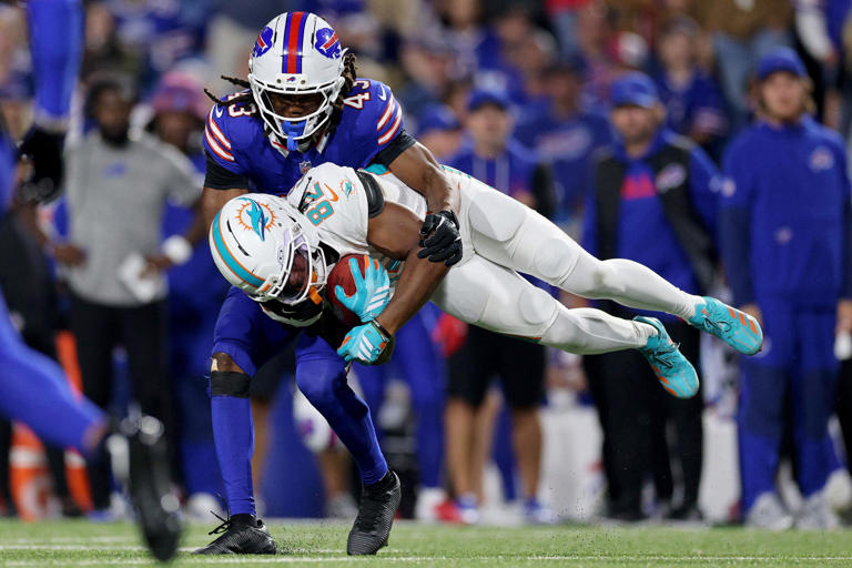 Bills waive cornerback who spent offseason practices in neck brace