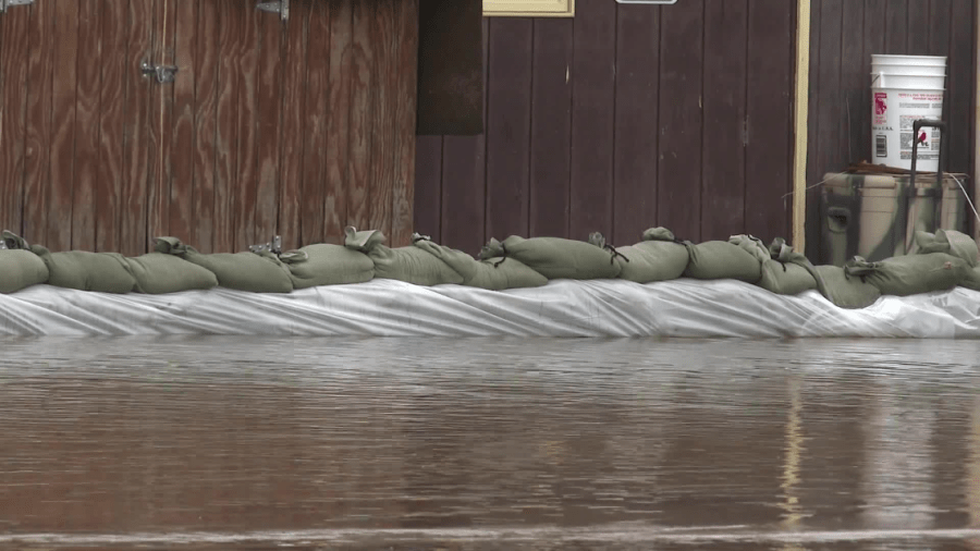 Evacuations happening in New London amid flooding