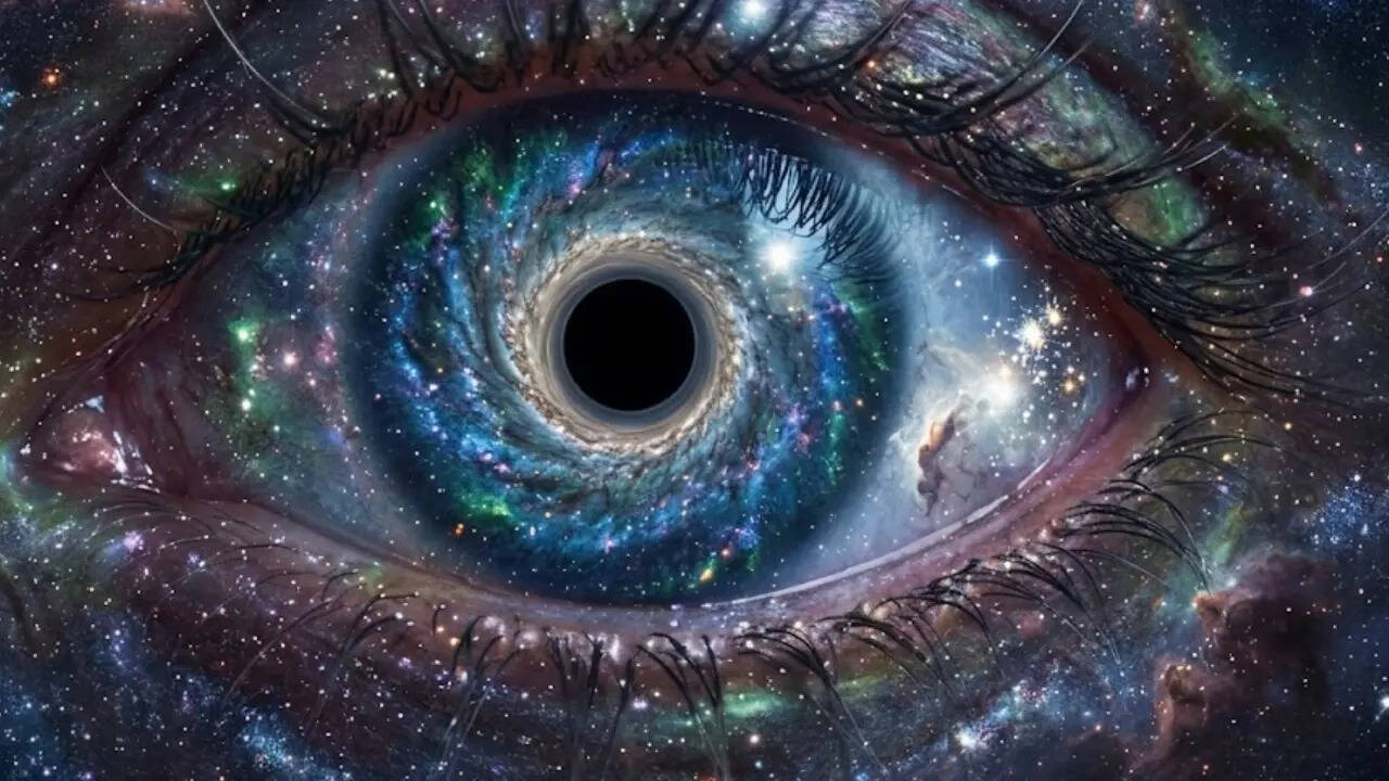 An eye or a galaxy?– This image reveals how your mind really works