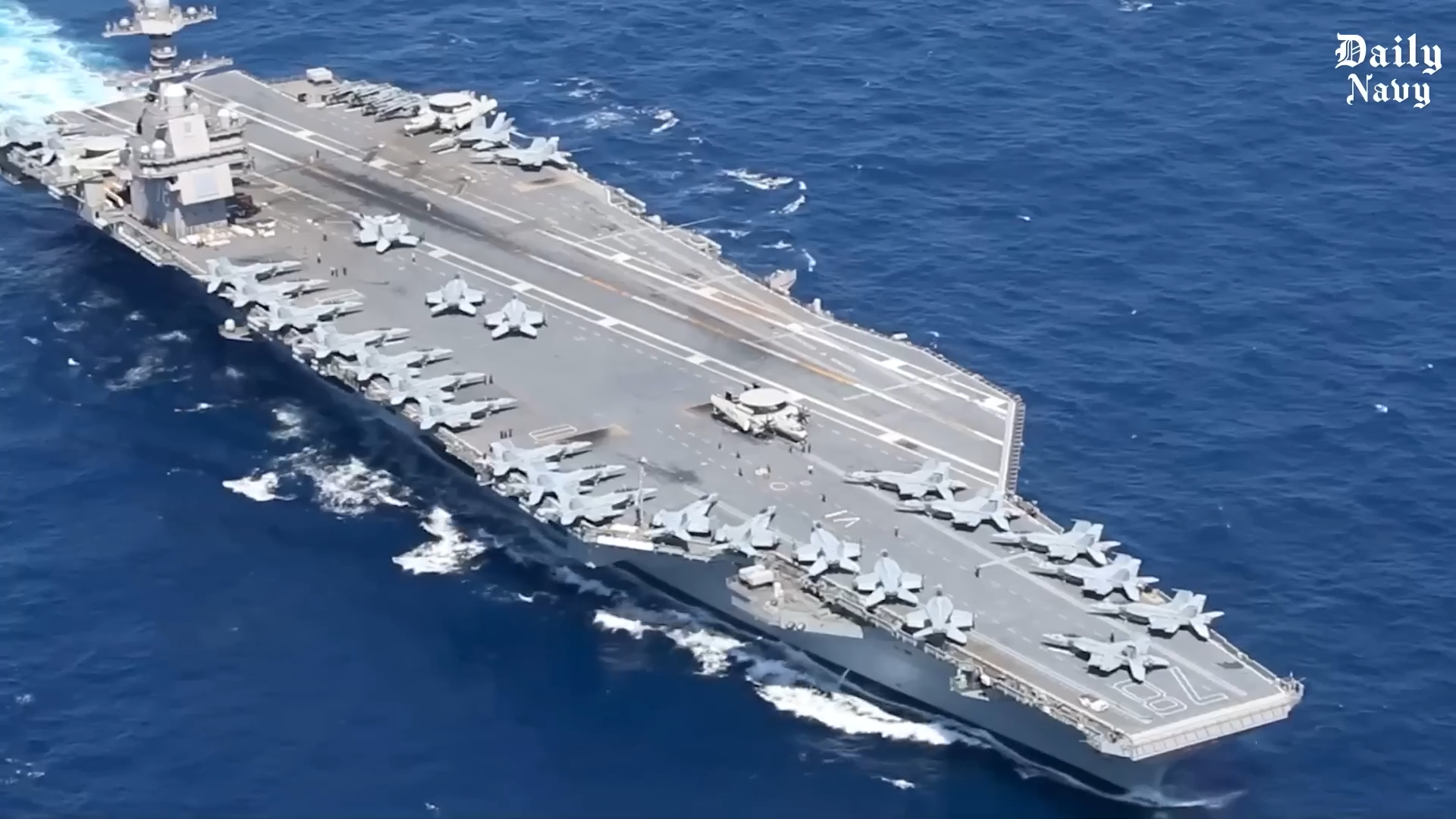 How 5,000 people eat, sleep, and work in the middle of the ocean on 13B ...
