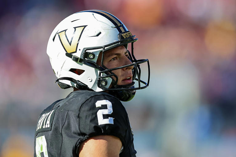 2026 NFL draft: Ranking and evaluating the top 10 quarterbacks