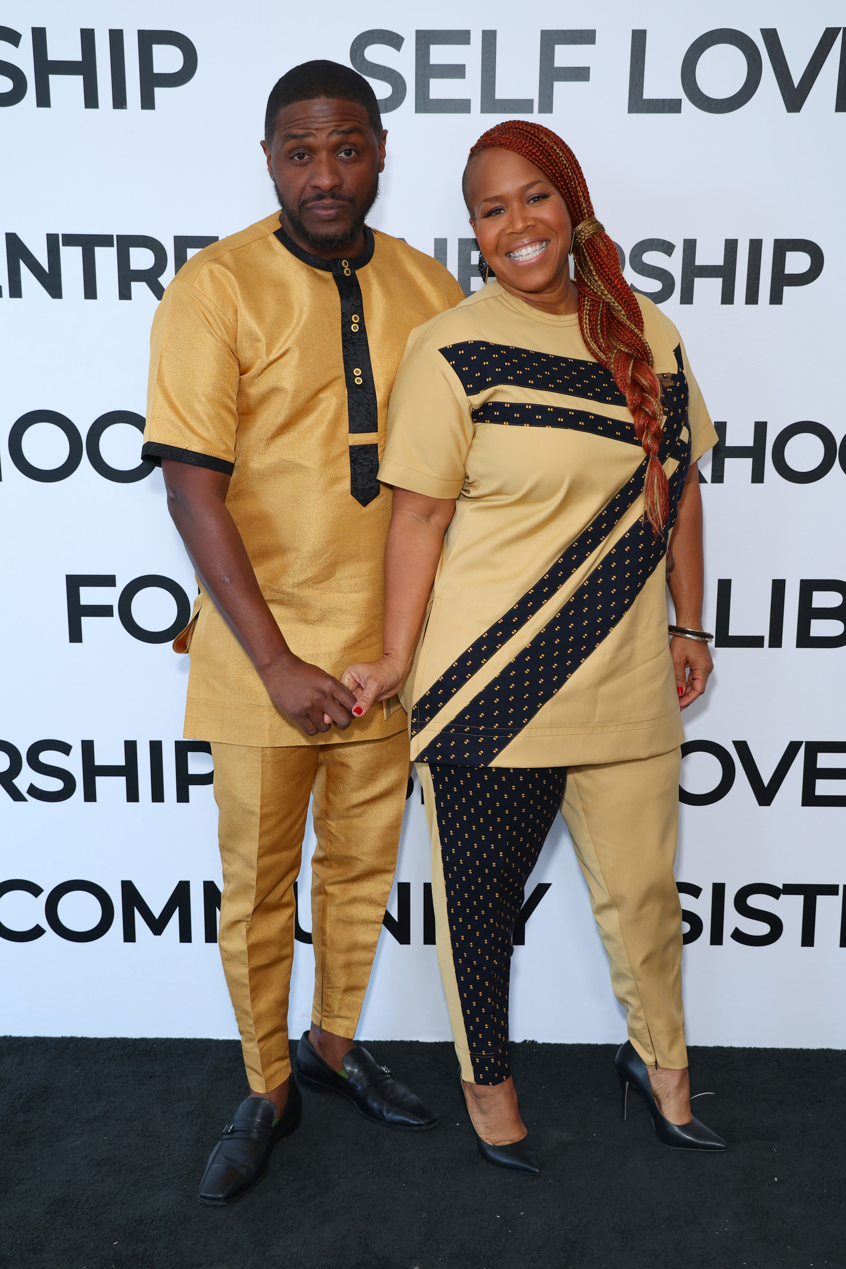 Mary Mary’s Tina Campbell and husband Glendon 'Teddy' divorcing after ...