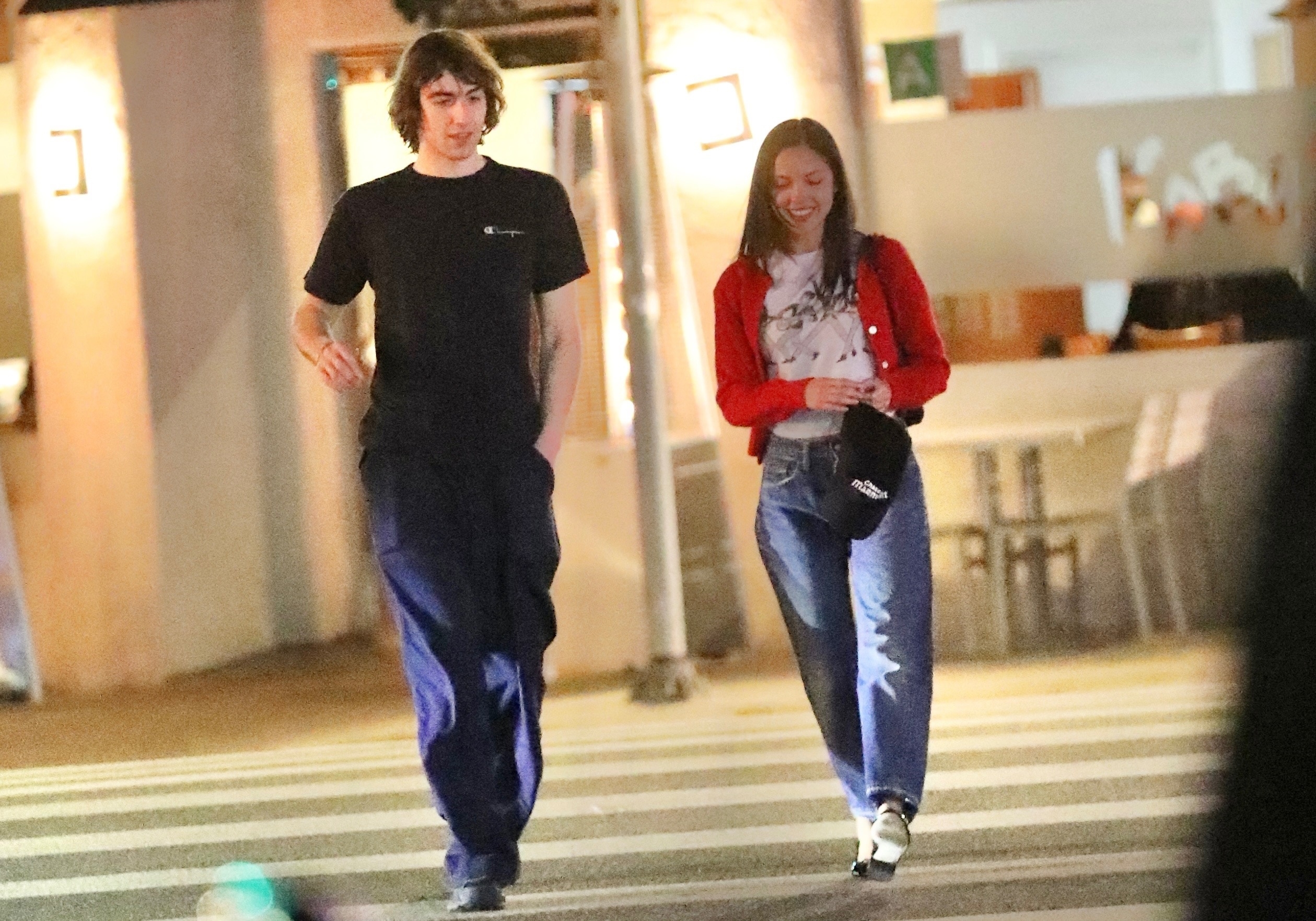 Olivia Rodrigo spotted with buzzy new man, months after Louis Partridge ...