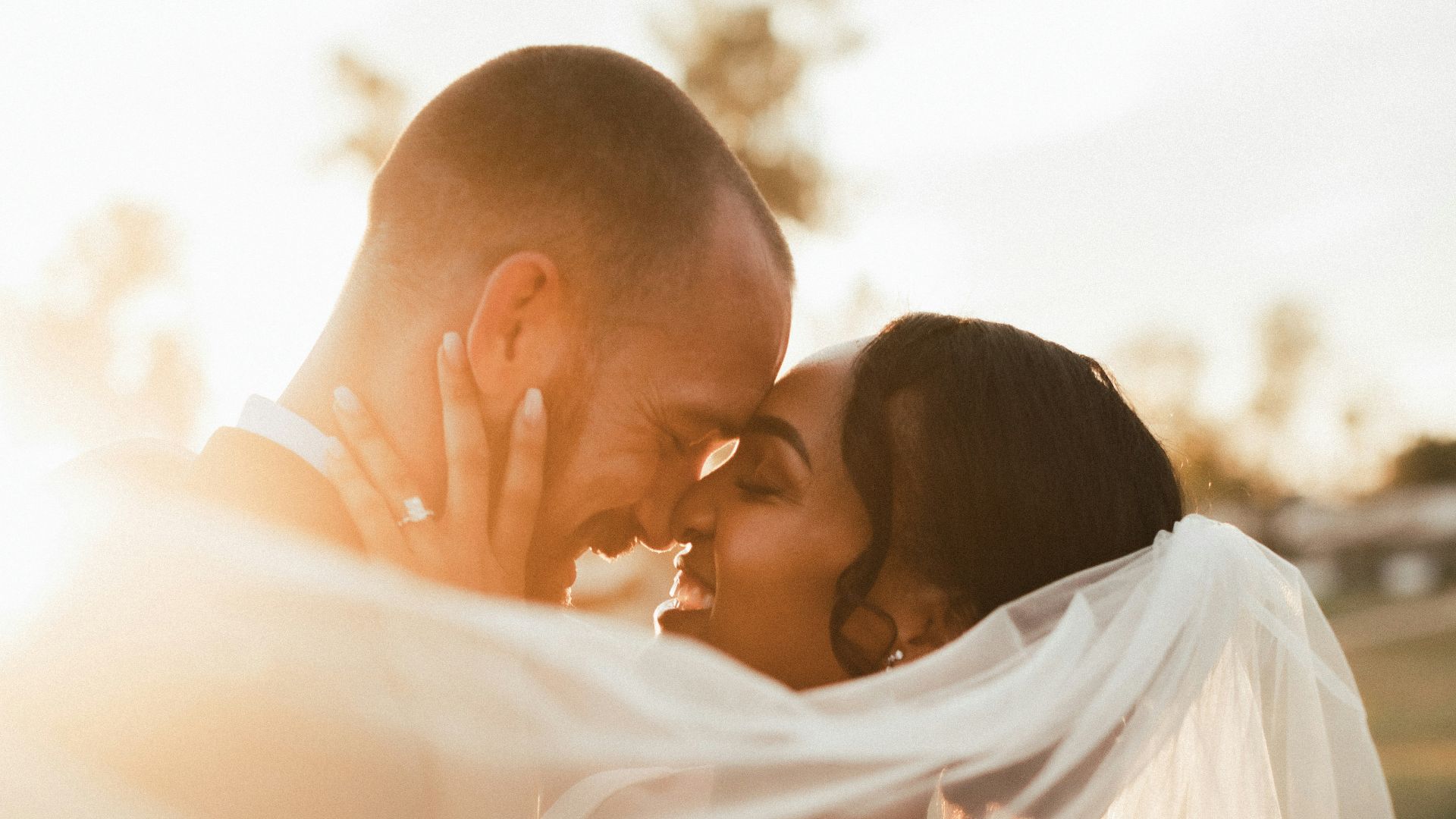 20 little things that make a marriage feel safe