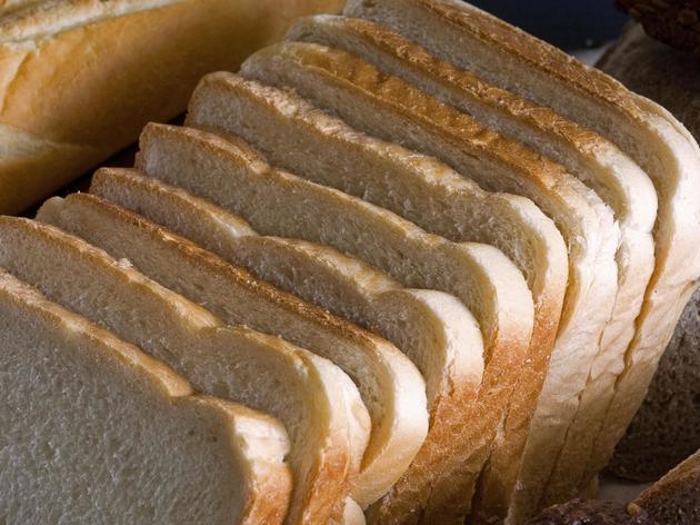 Toastbrot von Lidl, Aldi, Rewe und Edeka im Test: Ein Produkt fällt ...