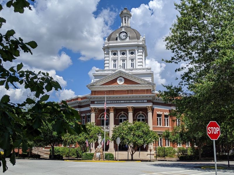 8 Small Towns In Georgia That Feel Like Hart Of Dixie Come To Life