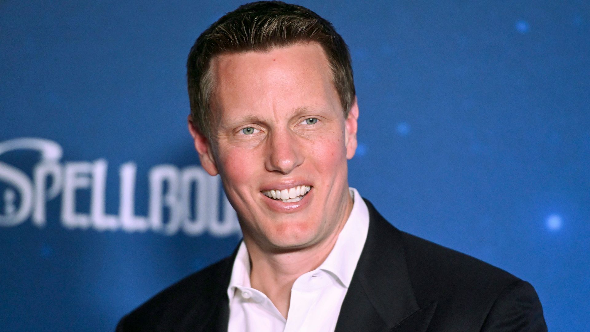 Donald Trump: Paramount-Boss Ellison will Warner Bros. kaufen - und ...