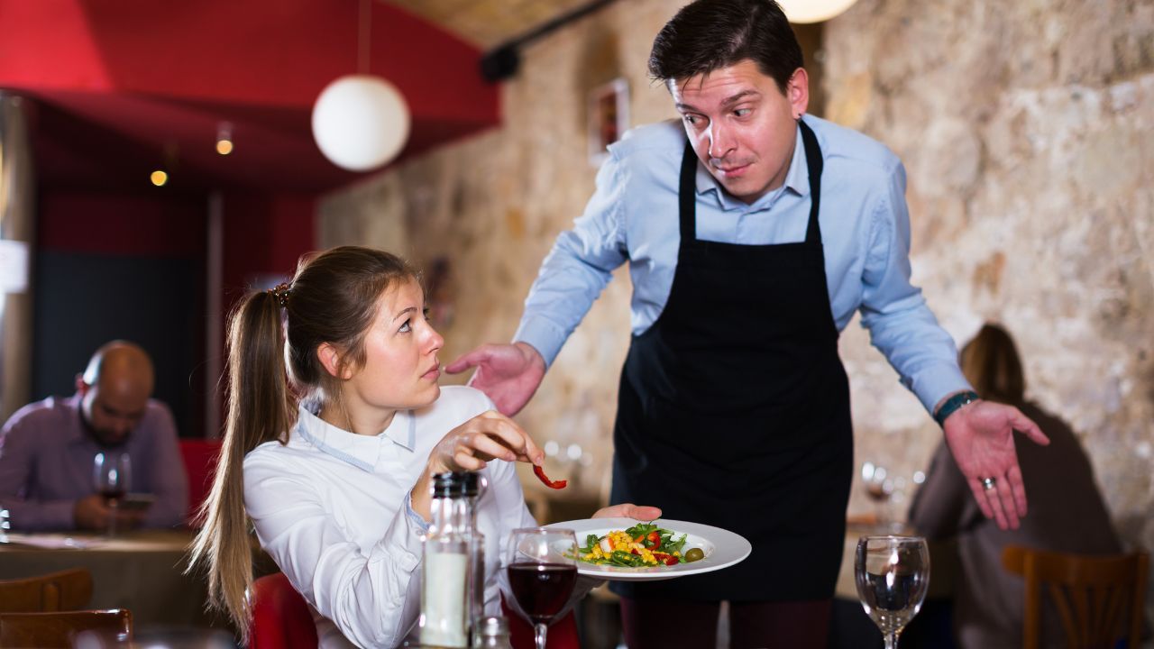 Kids reveal the most embarrassing things their 'Karen' parents did