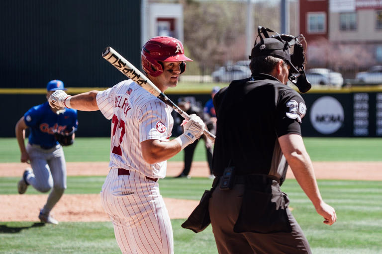 Perfect weather for Razorbacks baseball tonight
