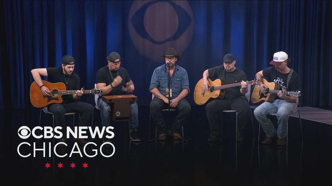 A live performance by country singer Kelly Daniels