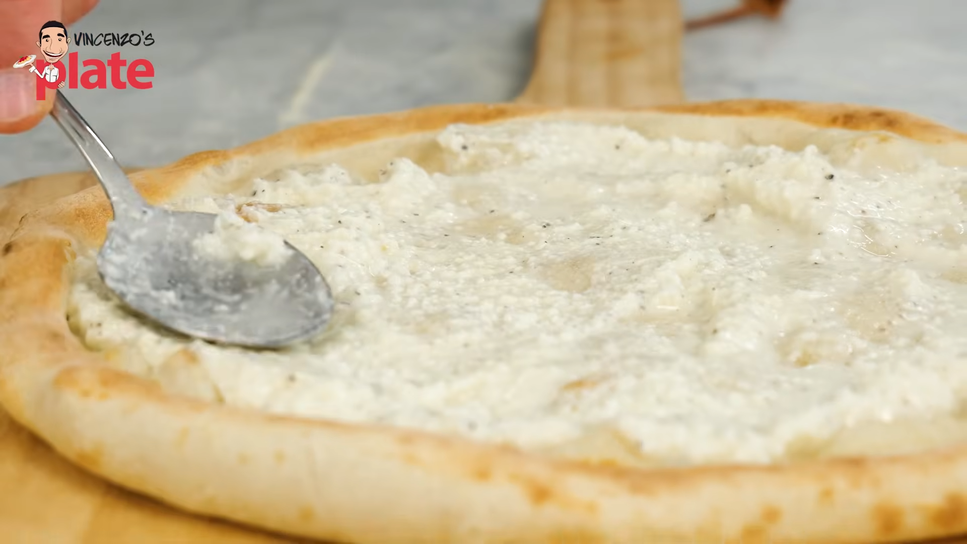 How to cook cacio e pepe pizza step by step