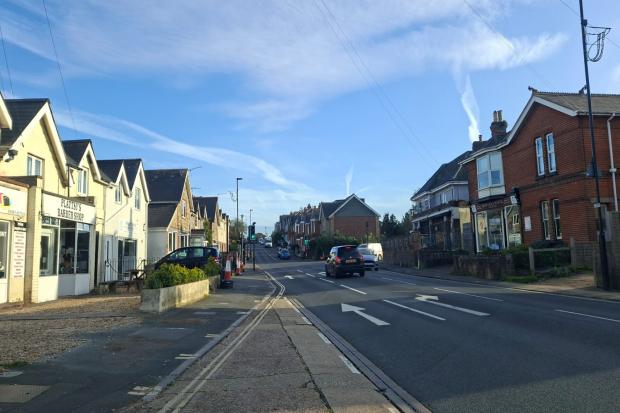 Traffic flowing through busy Lake junction as lights repaired after ...