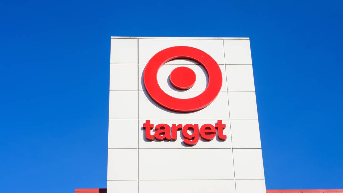 Transform your patio with Target's tropical leaves rug for just $29 ...