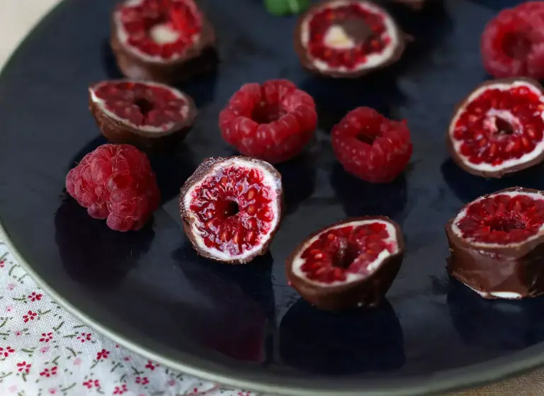 How to make homemade franui? Try these trendy chocolate raspberries!