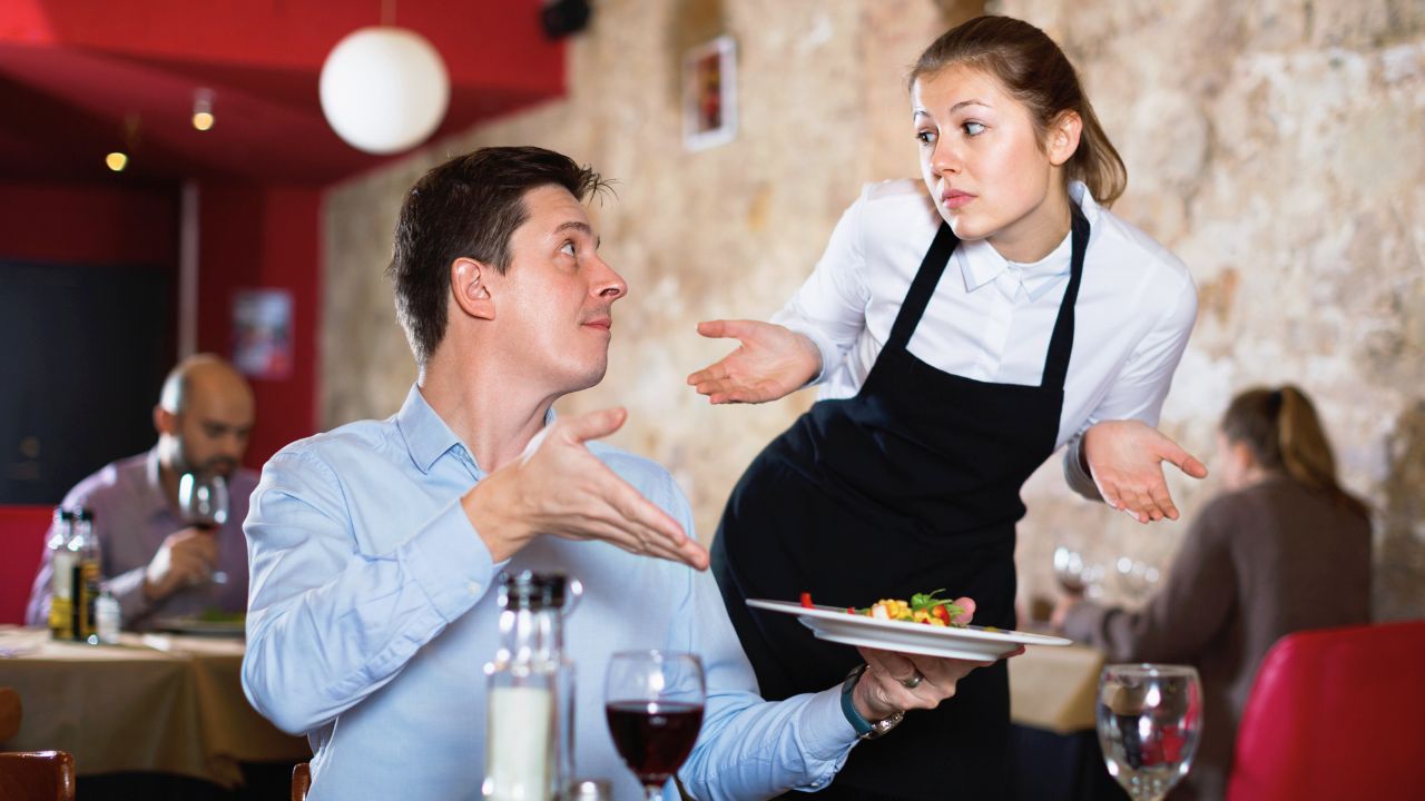 My waitress forged a 30% tip on my credit card. Now I'm calling the police.
