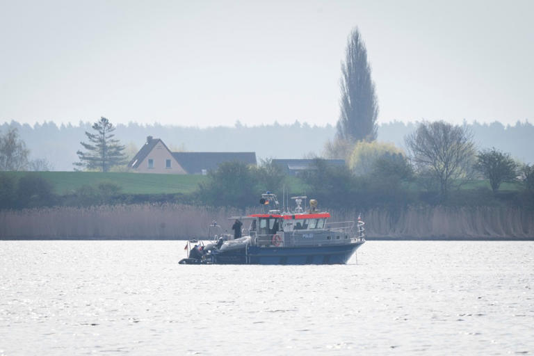 How German rescuers plan to use air cushions to save Timmy the stranded ...