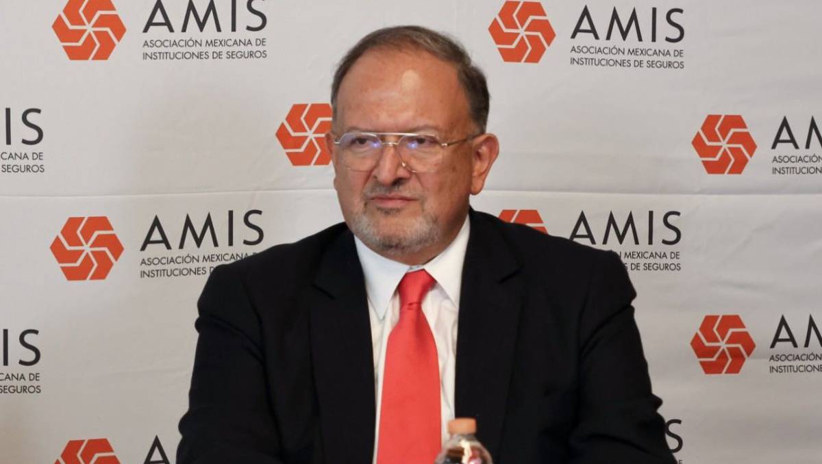Pedro Pacheco es reelegido presidente de la AMIS para el periodo 2026-2027