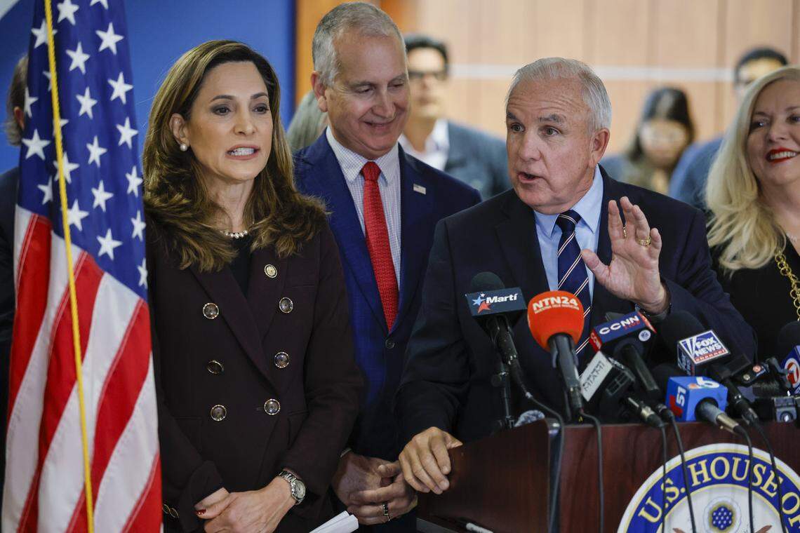 Major Democratic super PAC to spend $20M in Florida in first ad buy ...