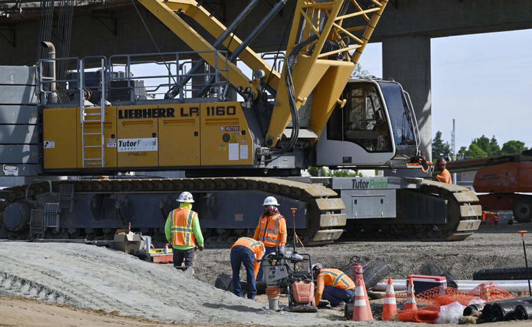 When will CA High-Speed Rail road construction end in Fresno? Here's ...
