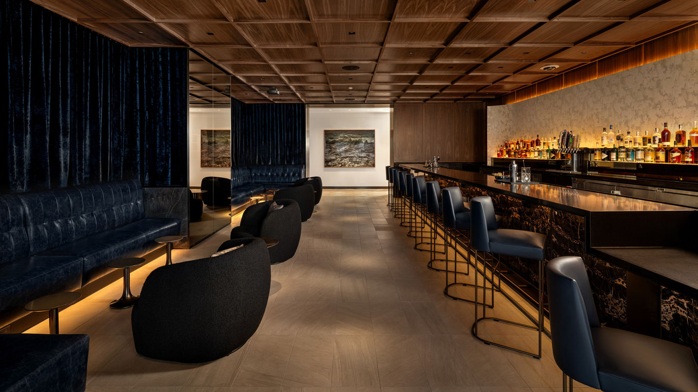 Who can access United Polaris lounges? Carrier rolls out major policy ...