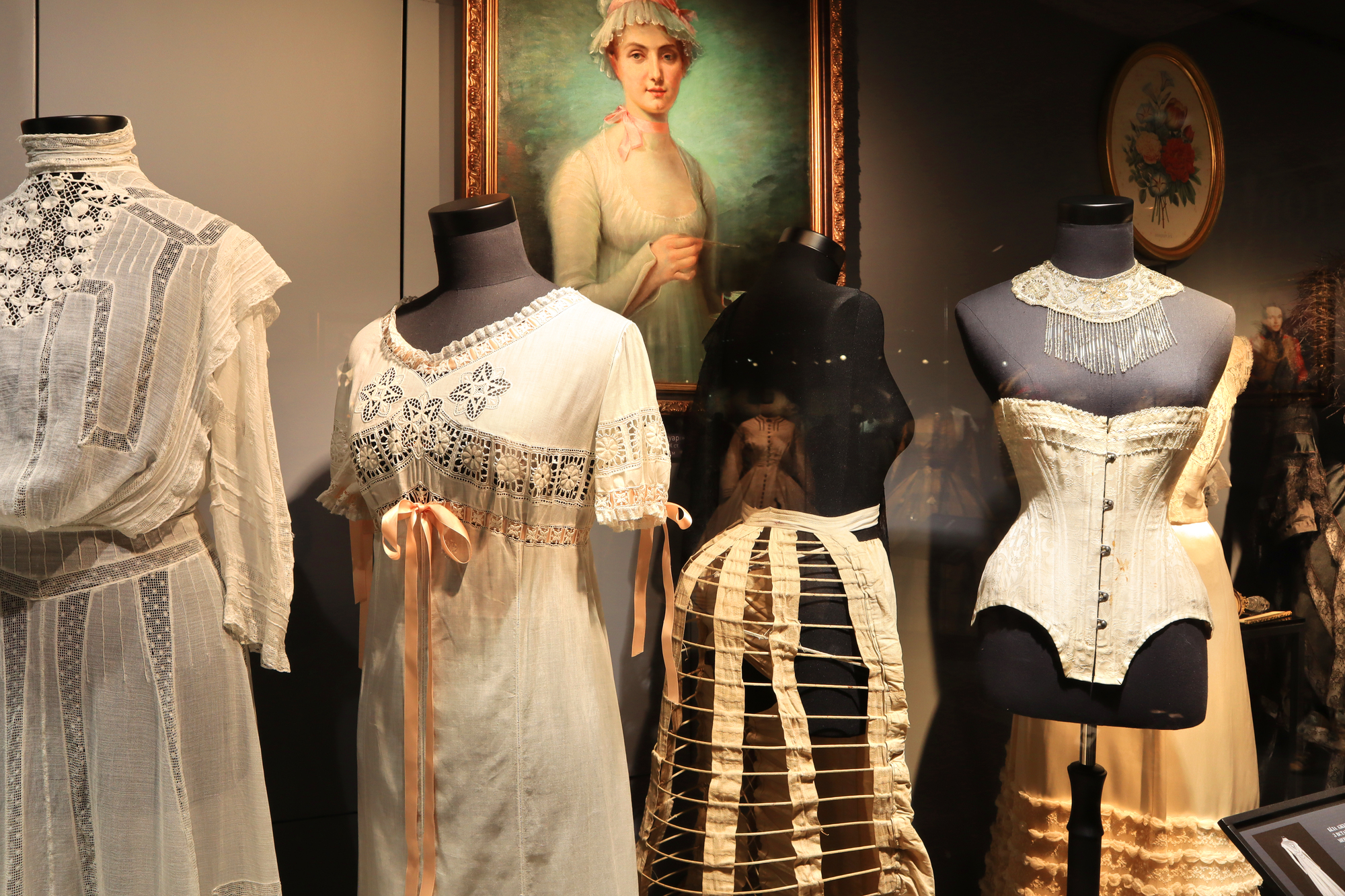 15 facts about Victorian undergarments