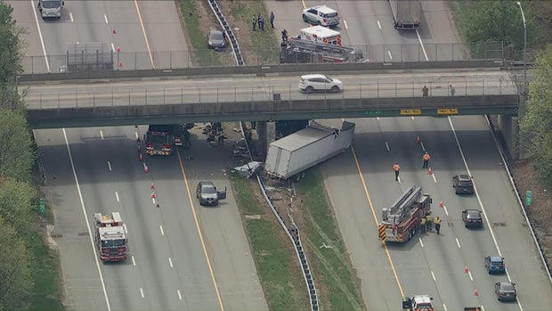 Traffic resumes on Rt. 295 after tractor-trailer crashed into overpass ...