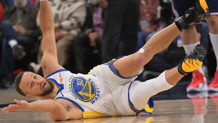 Kobe's Nike sneakers saved Stephen Curry from ankle injury