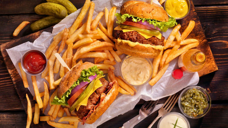 My MIL tried sneaking my vegan son a meat burger by calling it 'beef ...