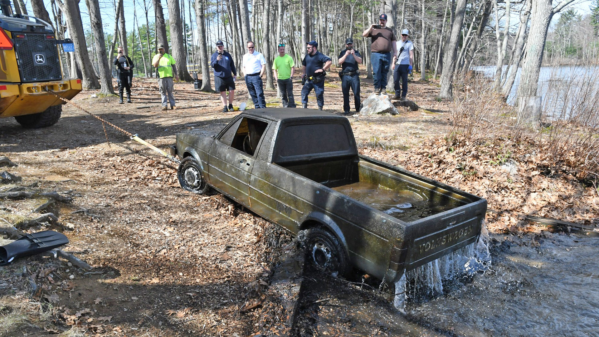 VW lost in lake since 1982 shows up on some guy’s fish finder