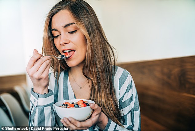The doctor-recommended carbs that naturally lower cholesterol and risk ...