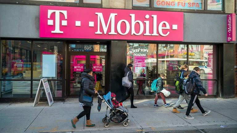 T-Mobile adds Hilton hotel discounts and Hertz status to customer benefits