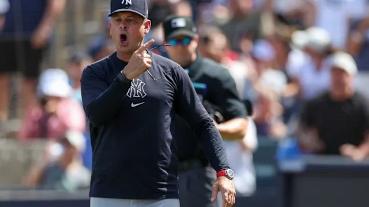 MLB: Did Boone lose his cool? Yankees manager gets his first ejection ...