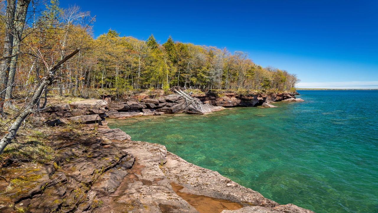 The only way onto this Wisconsin island in winter is across a frozen ...