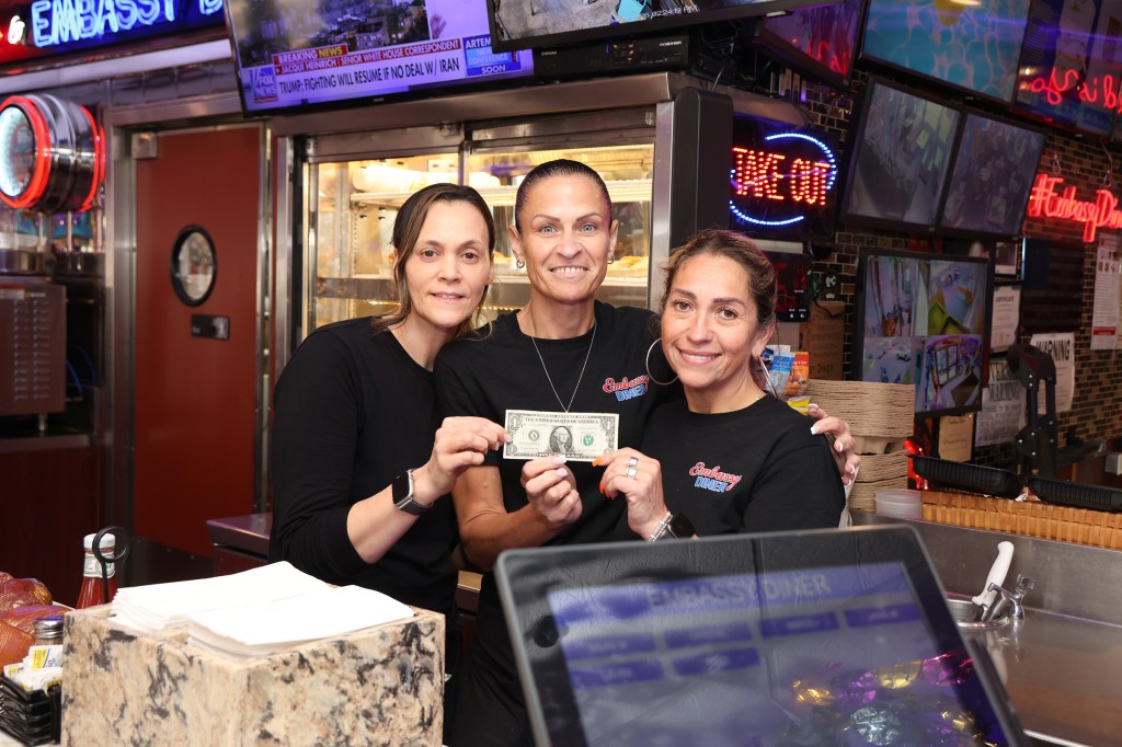 Tax refunds swell thanks to Trump’s worker-friendly deductions in the ...