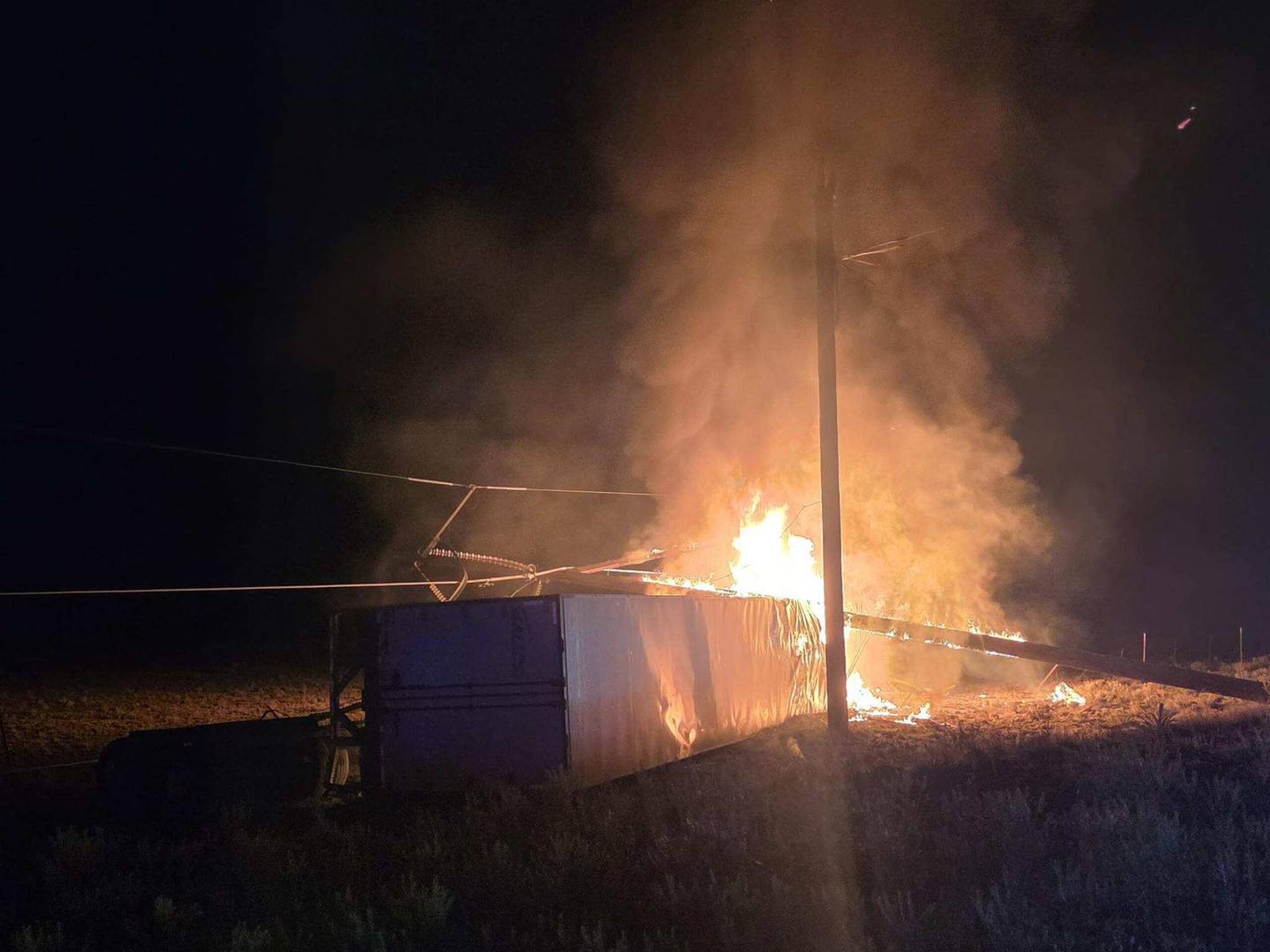 Crash prompts large power and water outage in Seligman, northwestern ...