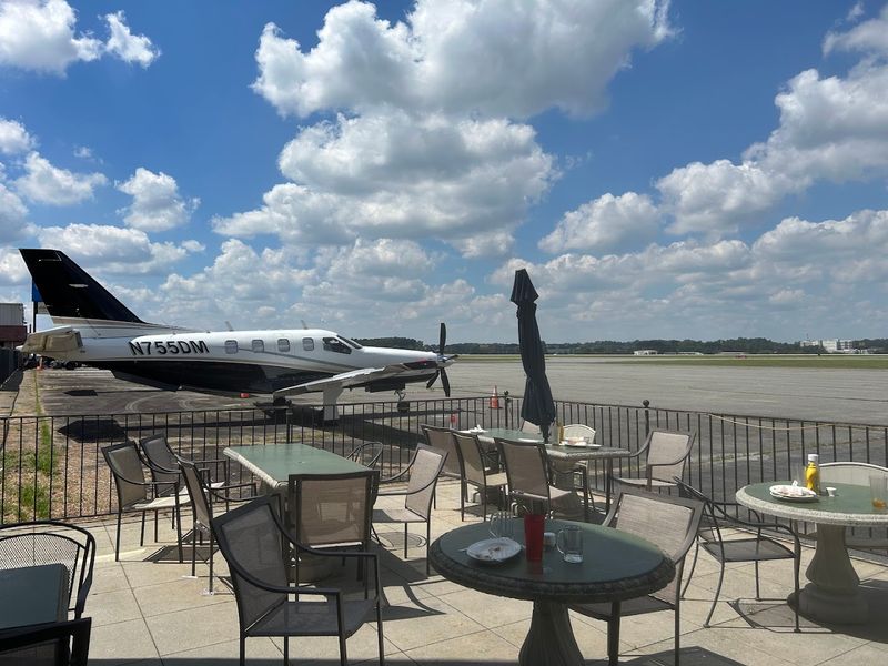 This Georgia airport cafe lets you enjoy breakfast while watching ...