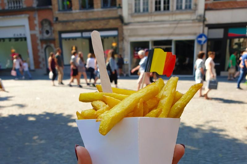 15 famous foods that are not actually from the countries you assume
