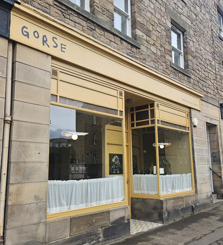 I had the dreamiest cakes at my new favourite Edinburgh cafe and bakery