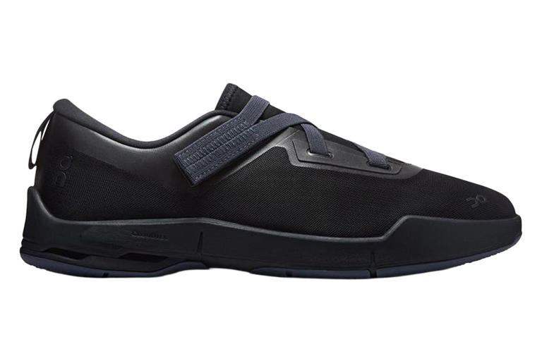 Zendaya teamed up with a comfy shoe brand to make the next cool-girl ...