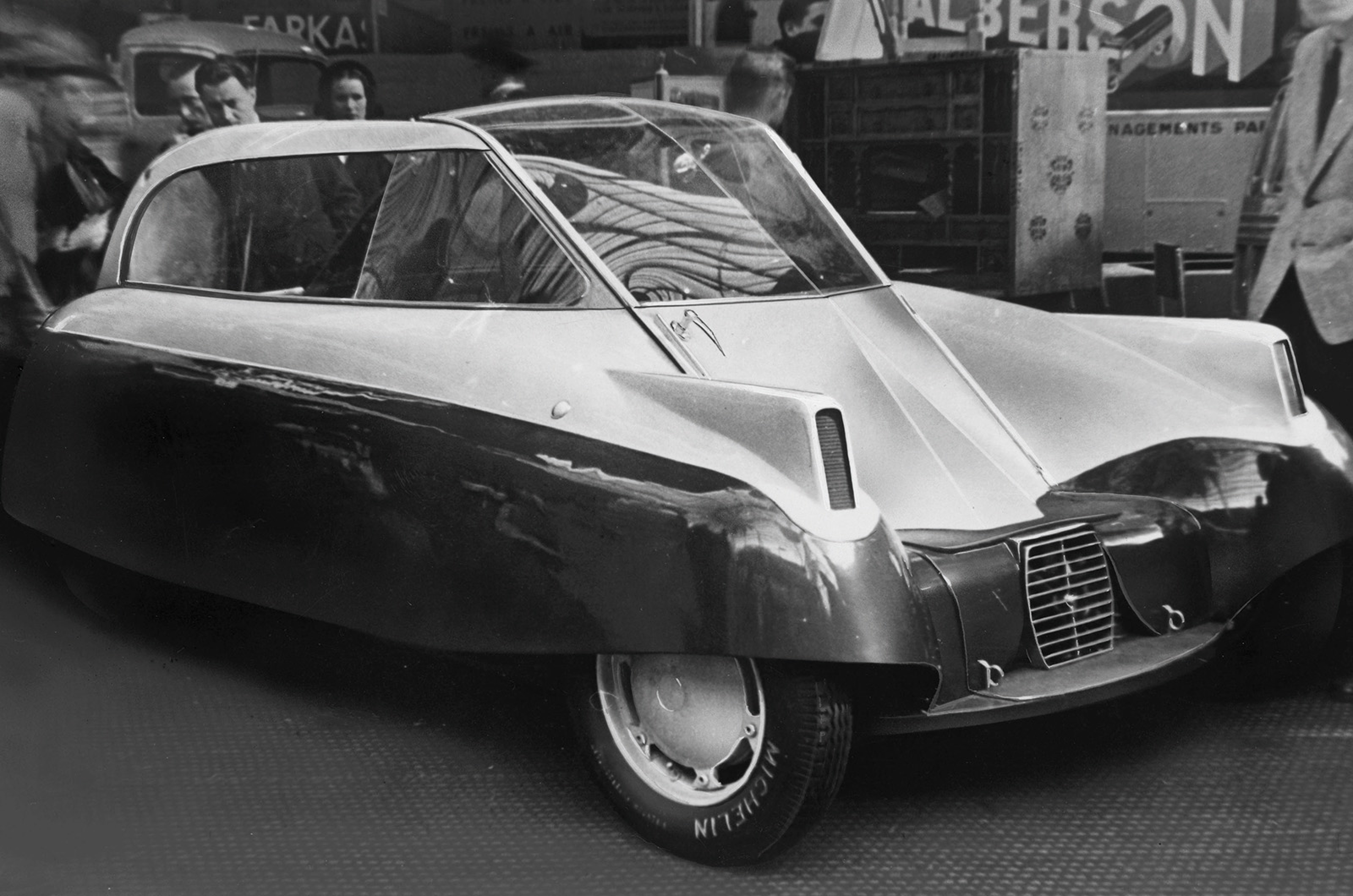 10 wacky cars from France