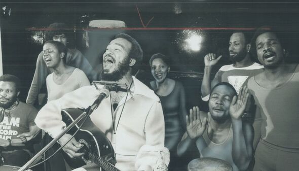 Ernie Smith dead: Music icon dies in hospital as wife pays ...