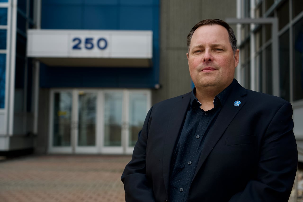 Federal government might have to acquire new office space for public ...