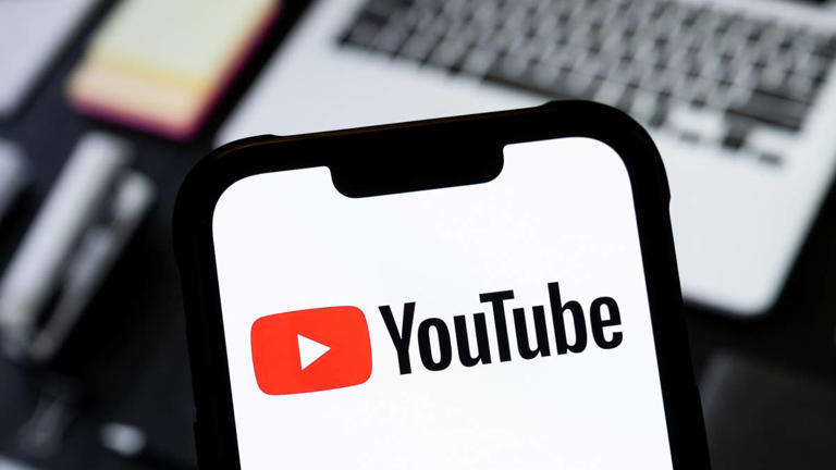 YouTube turns 21 today, watch the first ever video