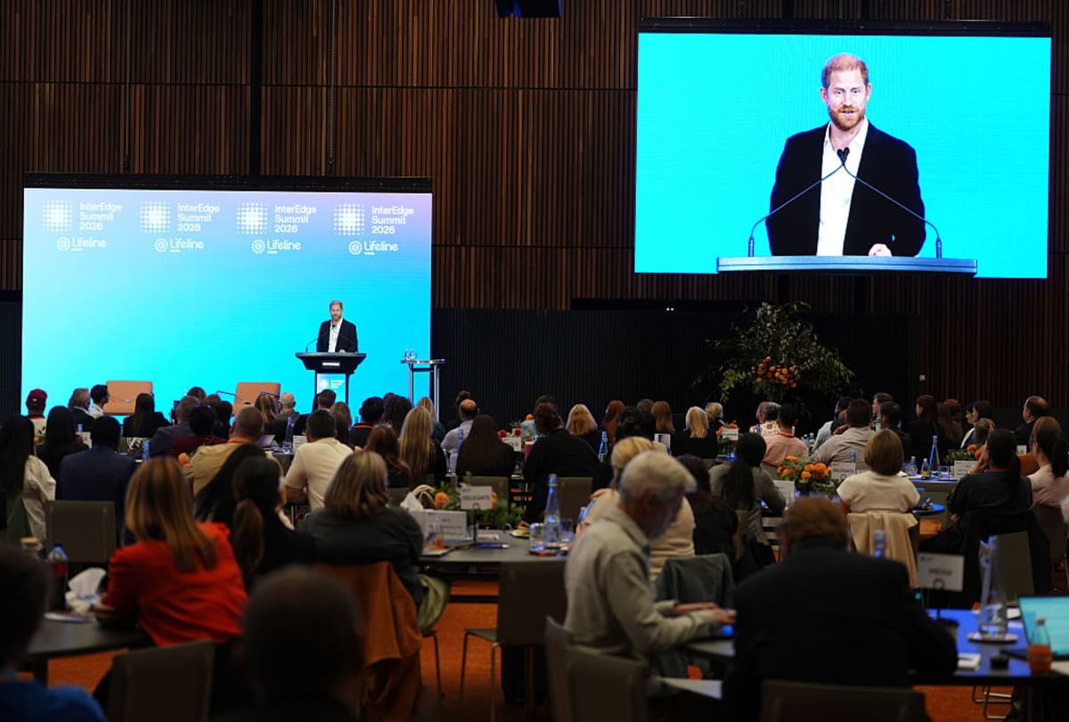 Prince Harry’s biggest critics gave him a standing ovation ― and ...