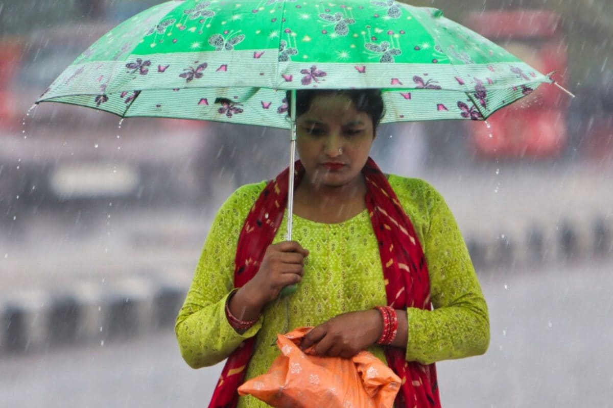 Delhi weather update: Light rain brings relief after 40°C heat ...