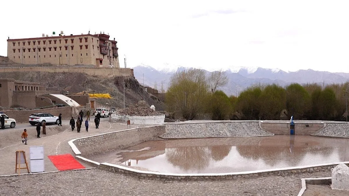 LG Saxena inaugurates Ladakh's first glacial melt reservoir for water ...